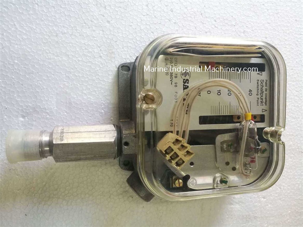 Sauter DFQ 7B 98 F001 Pressure Switch | Marine Industrial Machinery